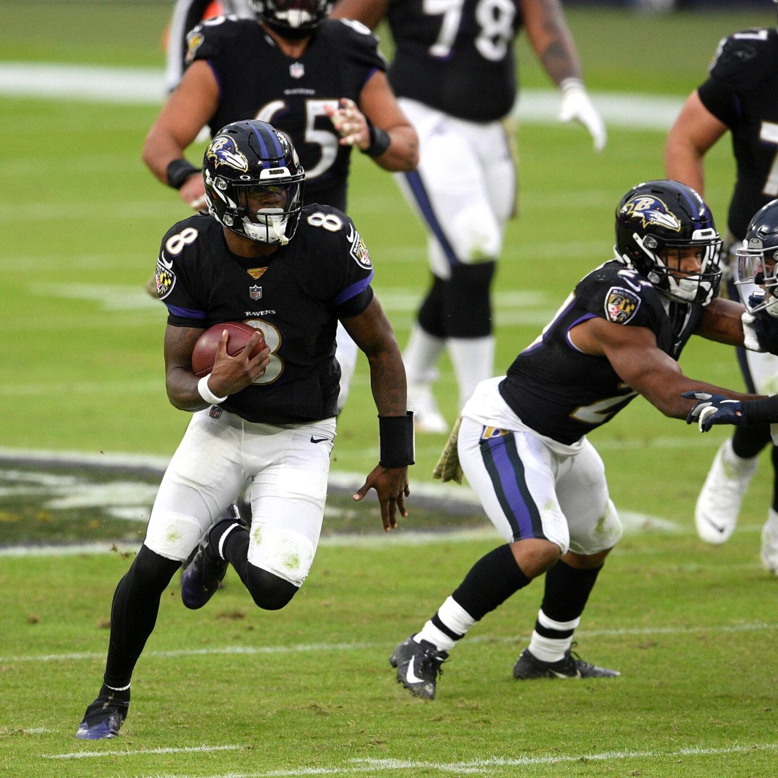 How Many Minutes in a Quarter of Football: The Duration